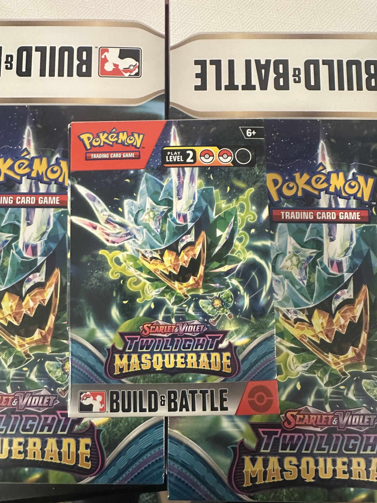 Twilight Masquerade Build & Battle Kit - LegendaryCards.eu