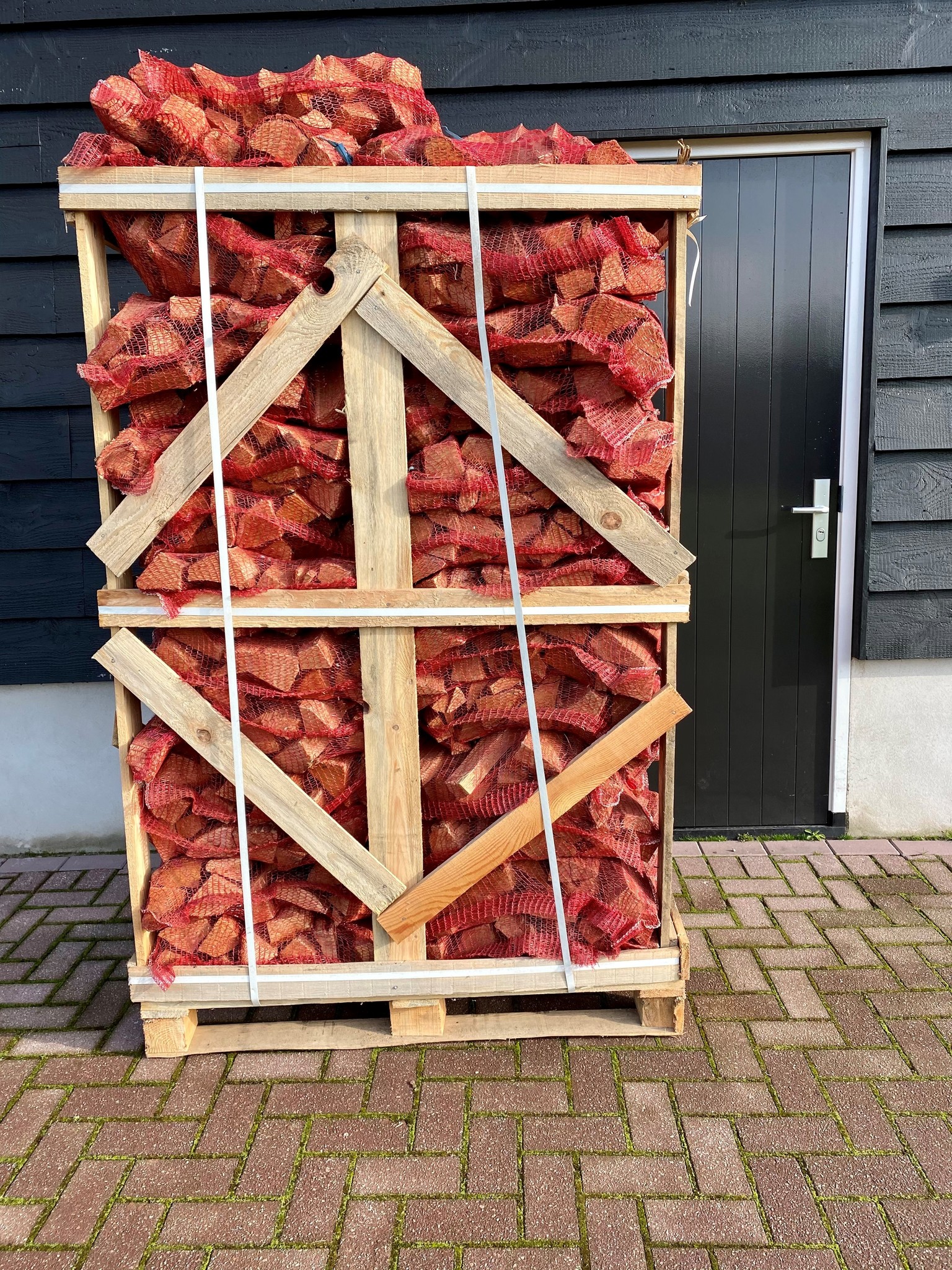 Beukenhout 60 netzakken - Haardhoutkopen.nl