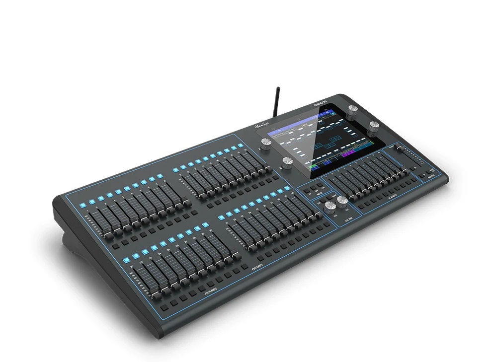 Chamsys QuickQ30 dmx console - Dutch DJ Equipment