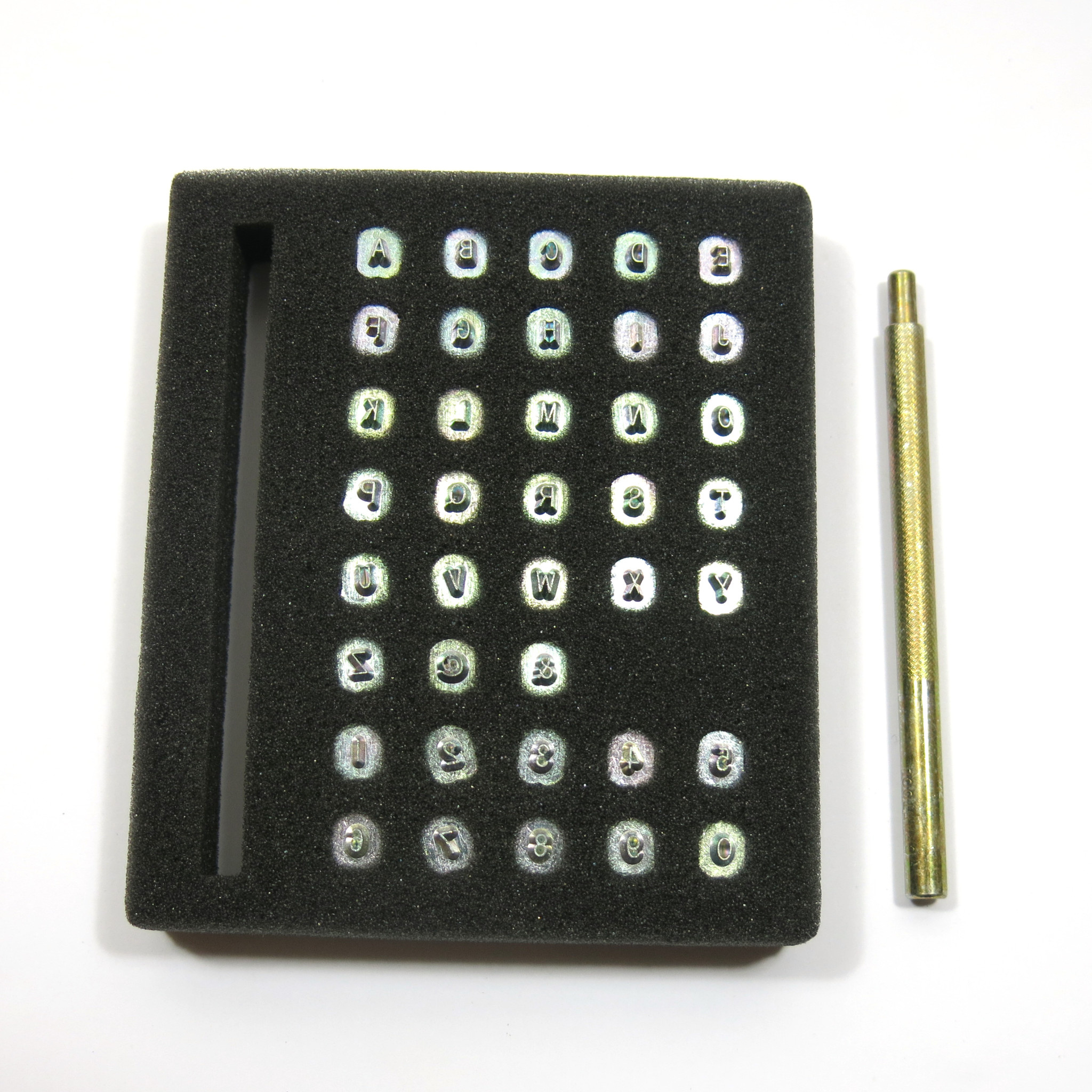 Letter & cijfer stempelset - Shop.lederstudio.be