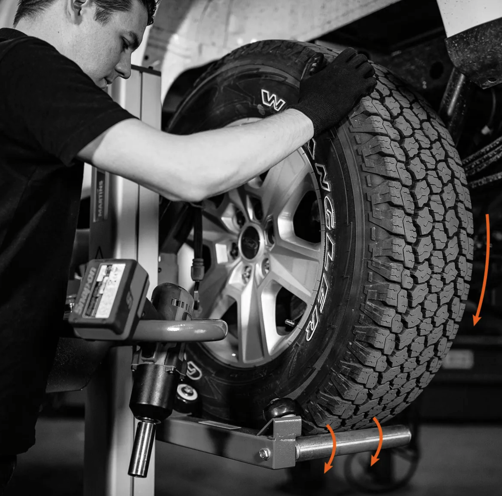 Rechargeable Tyre & wheel Lifter | NeroForce GmbH