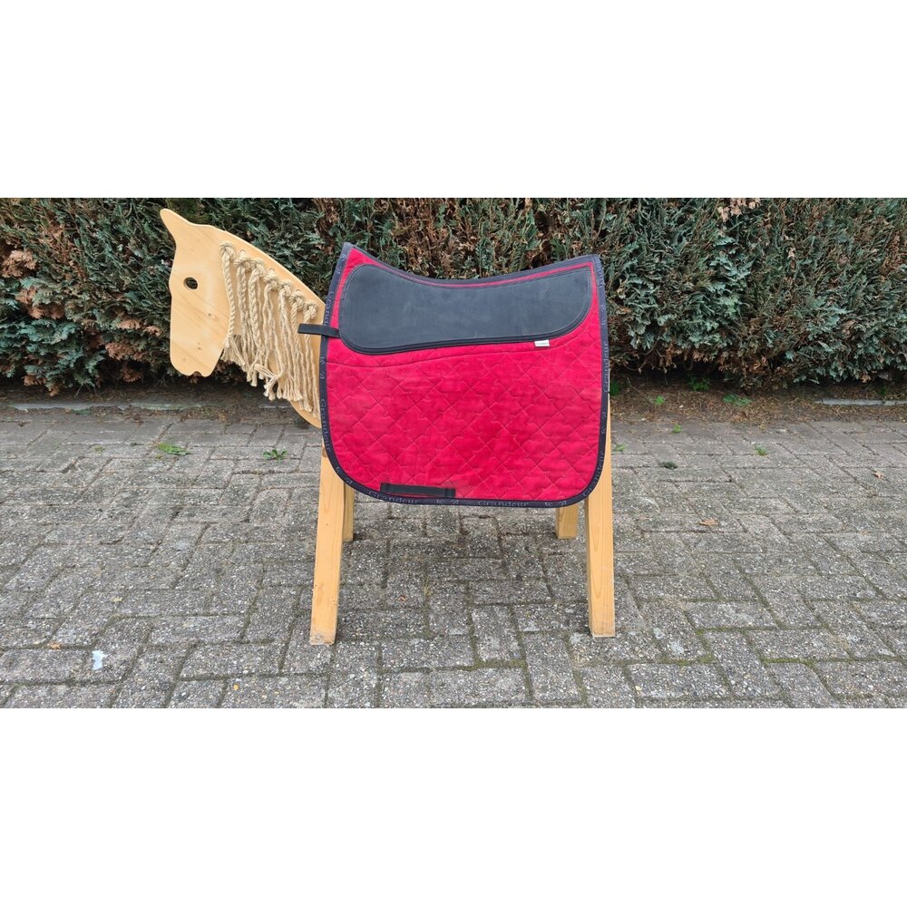 Second hand Grandeur saddle pad with inlays red - Becidor