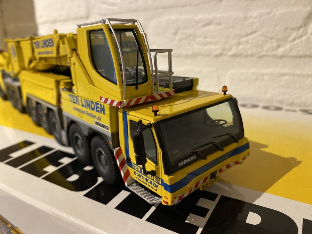 NZG Liebherr LTM 11200-9.1 Mobil Crane ter Linden - Miniatuurshop.com