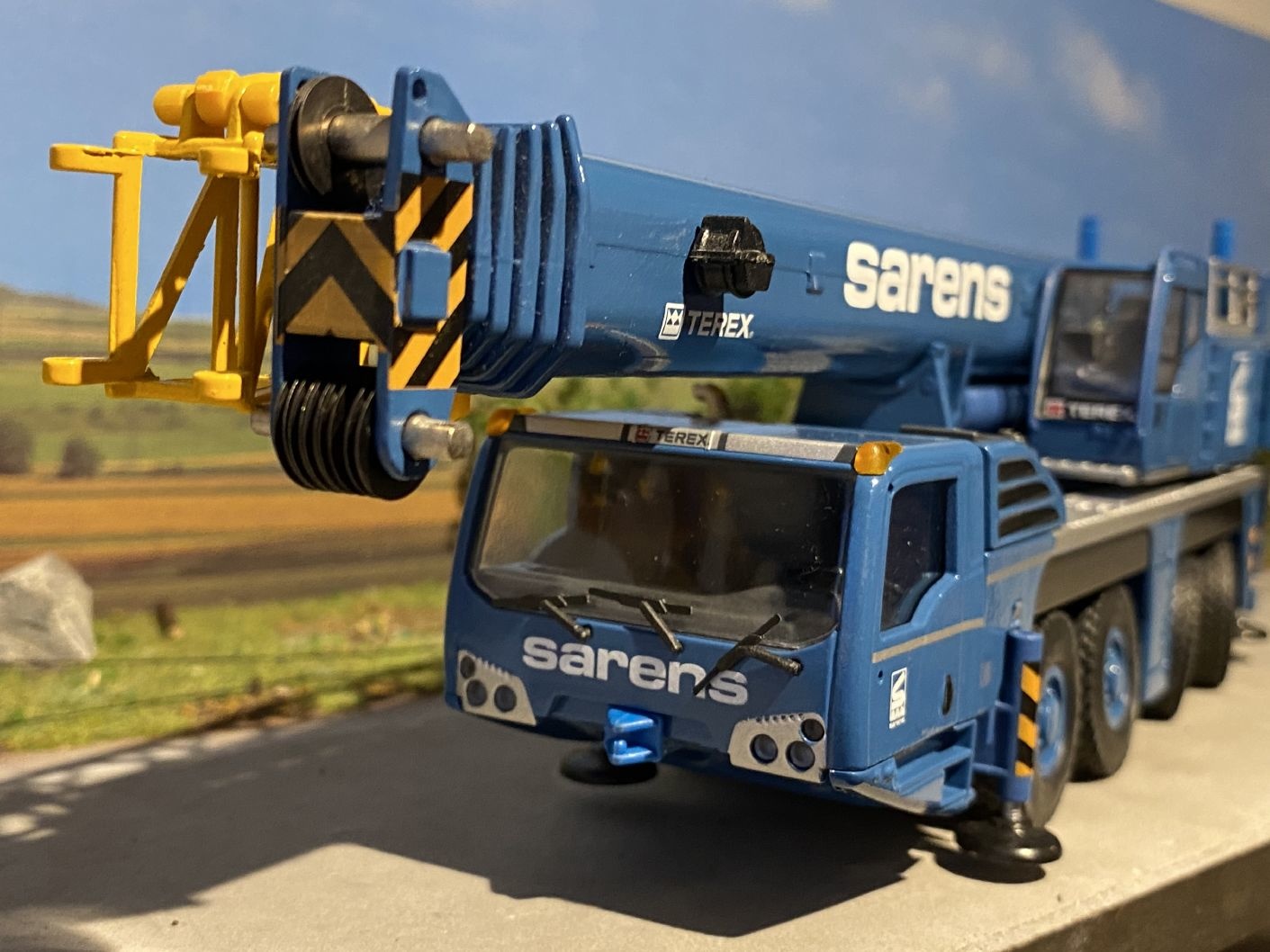 Conrad Terex-Demag AC100/4 Mobile Crane Sarens - Miniatuurshop.com Conrad Terex-Demag AC100/4 Mobile Crane Sarens - Miniatuurshop.com