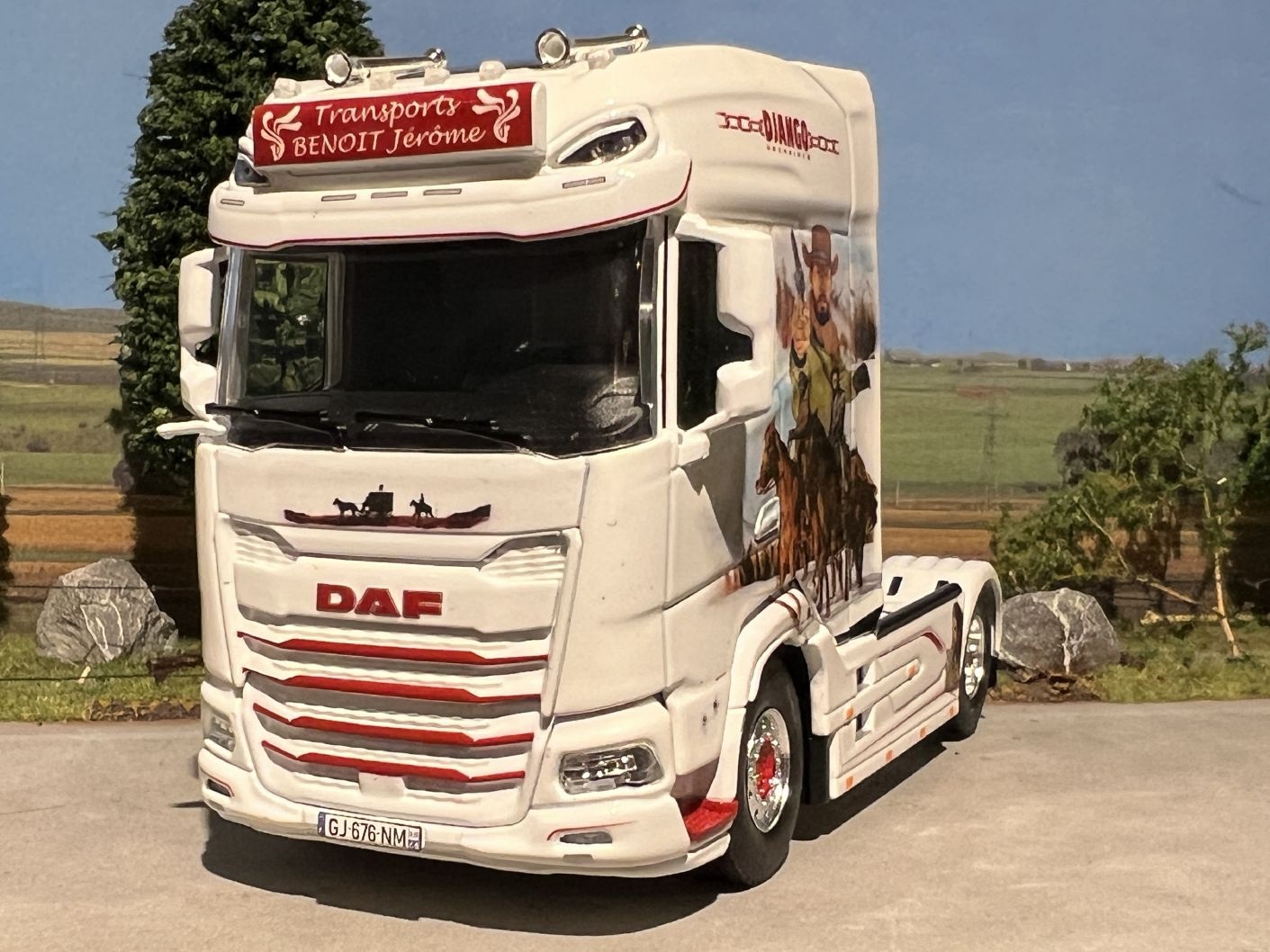WSI DAF XG+ 4x2 Transports Benoit Jérome - Miniatuurshop.com