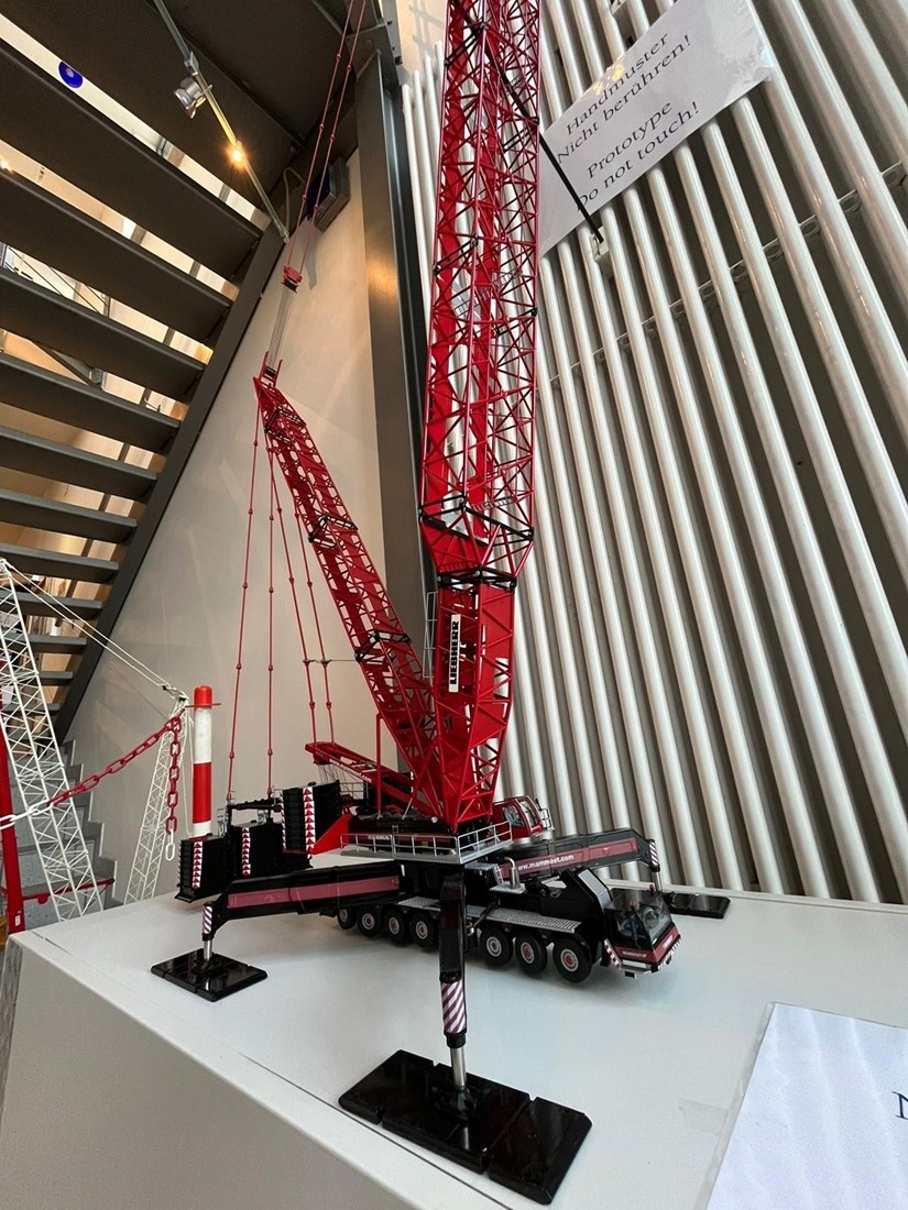 Conrad Liebherr LG 1750 SX3 MAMMOET - Miniatuurshop.com