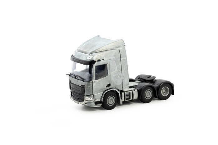 Tekno DAF XD Sleeper High cab 6x2 Tractor kit - Miniatuurshop.com