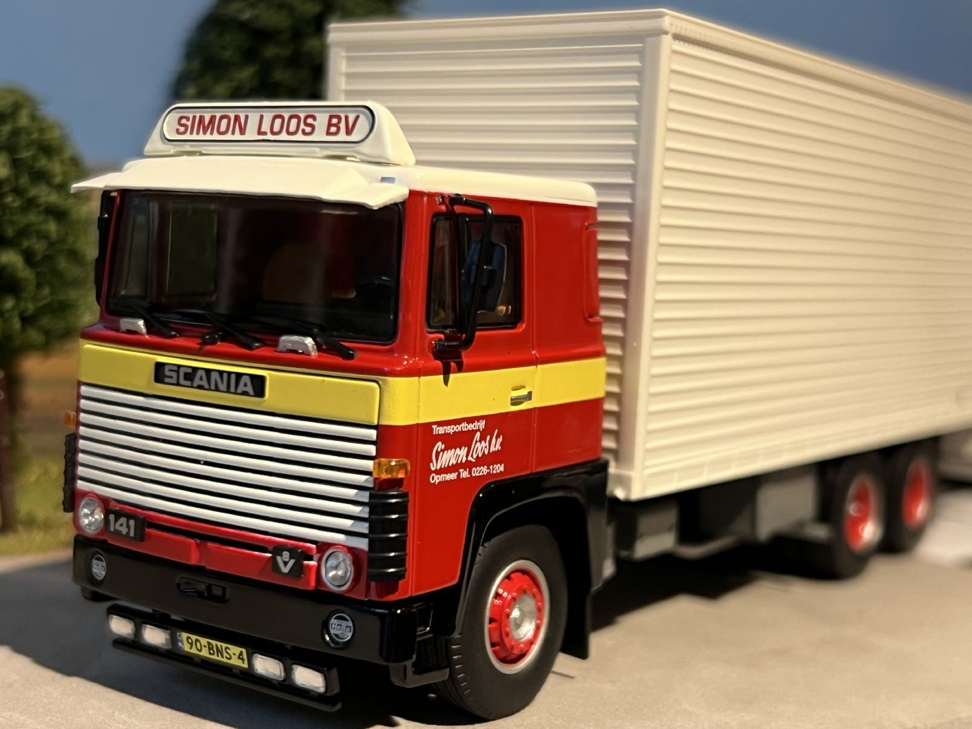 Tekno Scania 141 motorwagen met 2-assige aanhanger SIMON LOOS ...