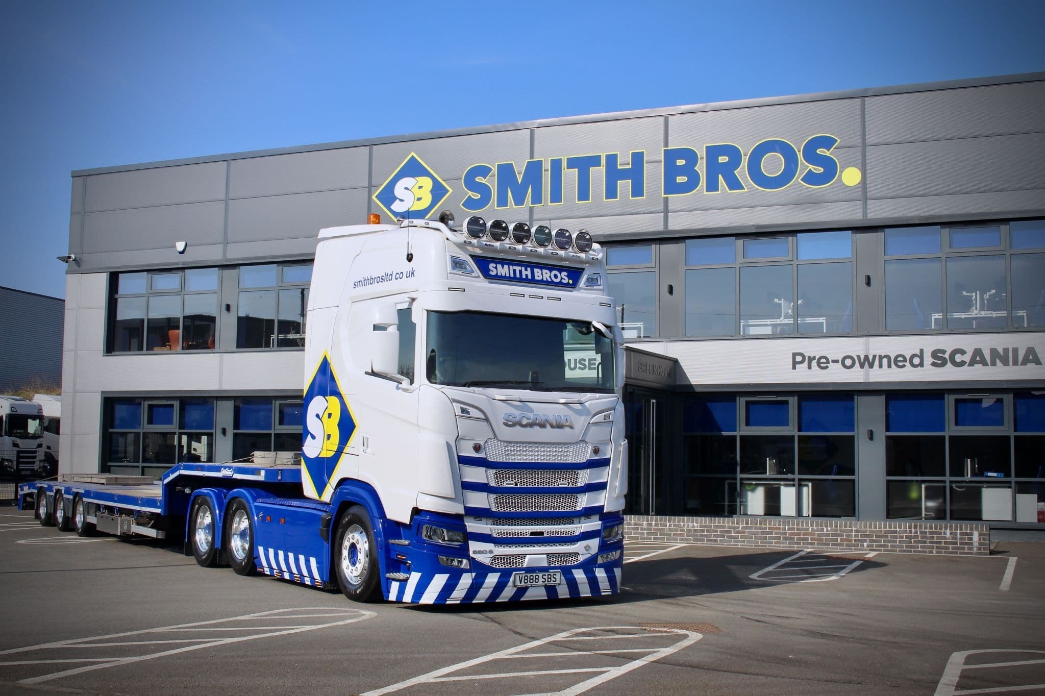 WSI Scania S660 6x2 with 3-axle unramped lowloader SMITH BROS SERVICES ...
