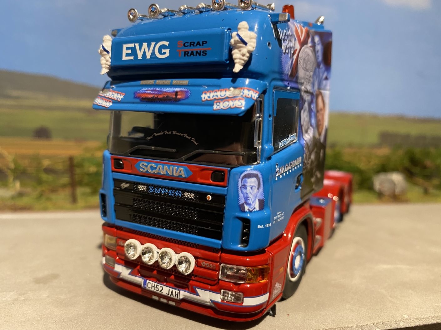 Tekno Scania 4-serie Topline 6x2 GARDNER E.W. "Naughty Boys ...