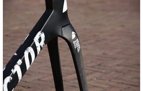 Factor OSTRO GRAVEL Frameset | BikeSuperior