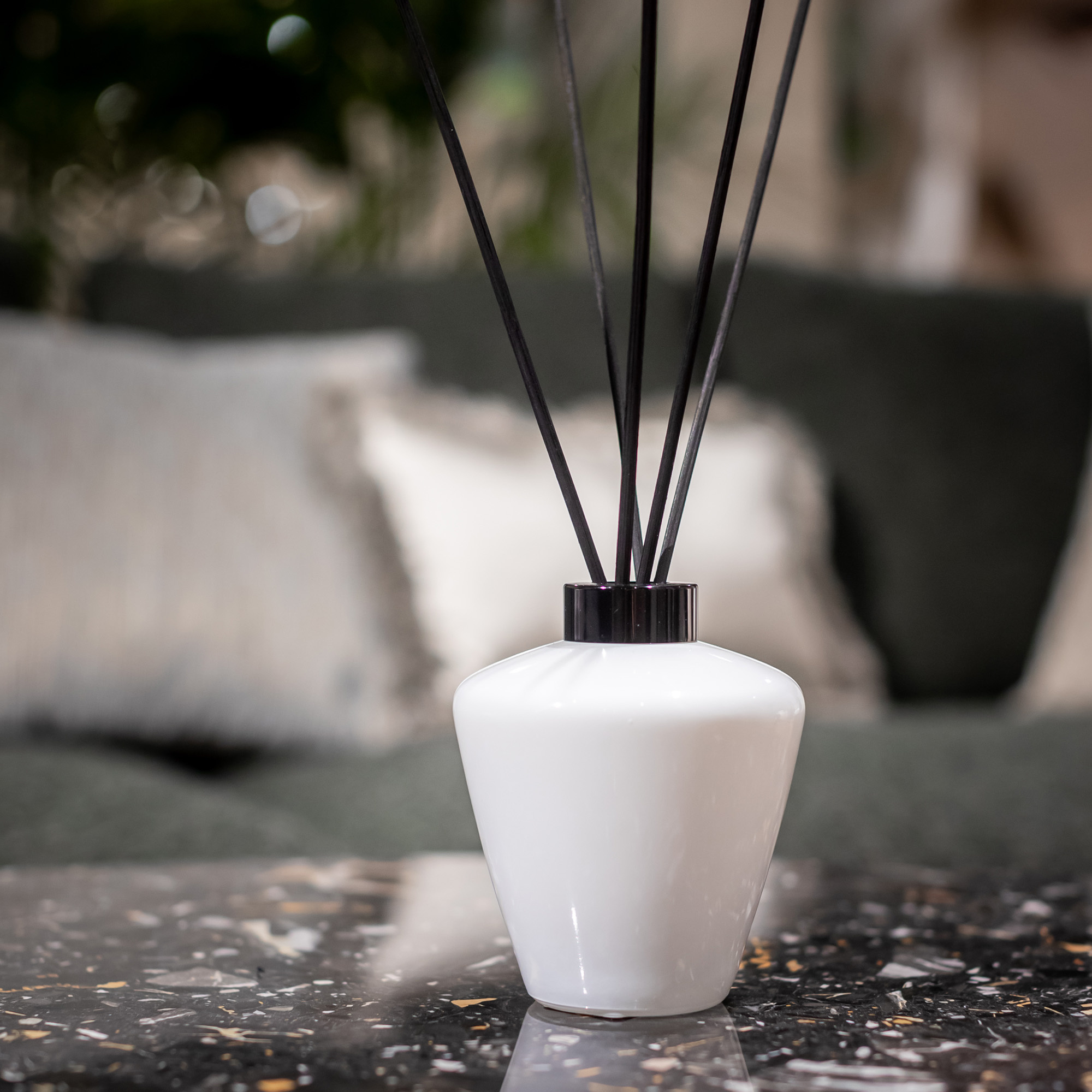 Reed diffuser Glass Cone Shiny White - Scentchips®