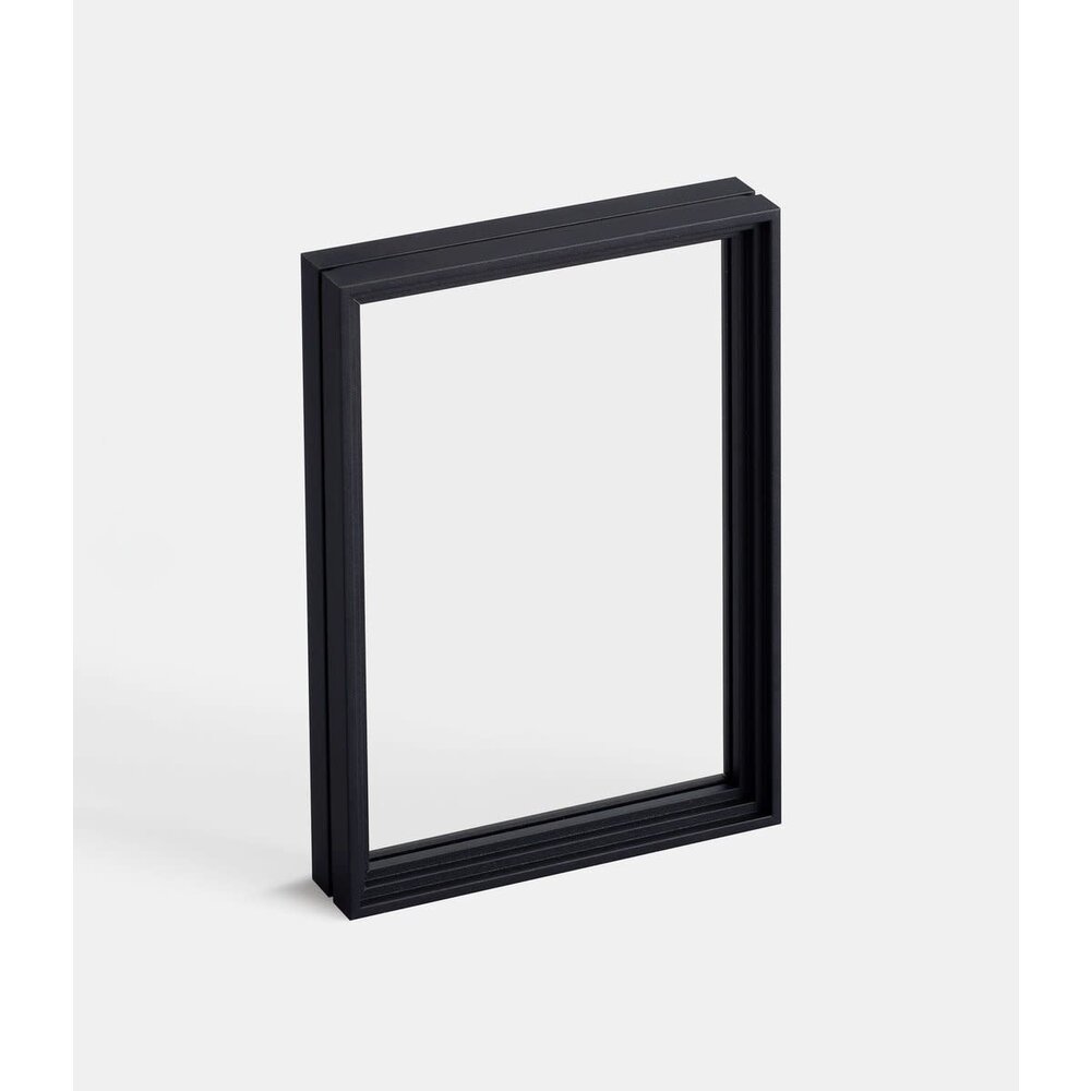 Moebe Standing Frame A5 Black - blikfang