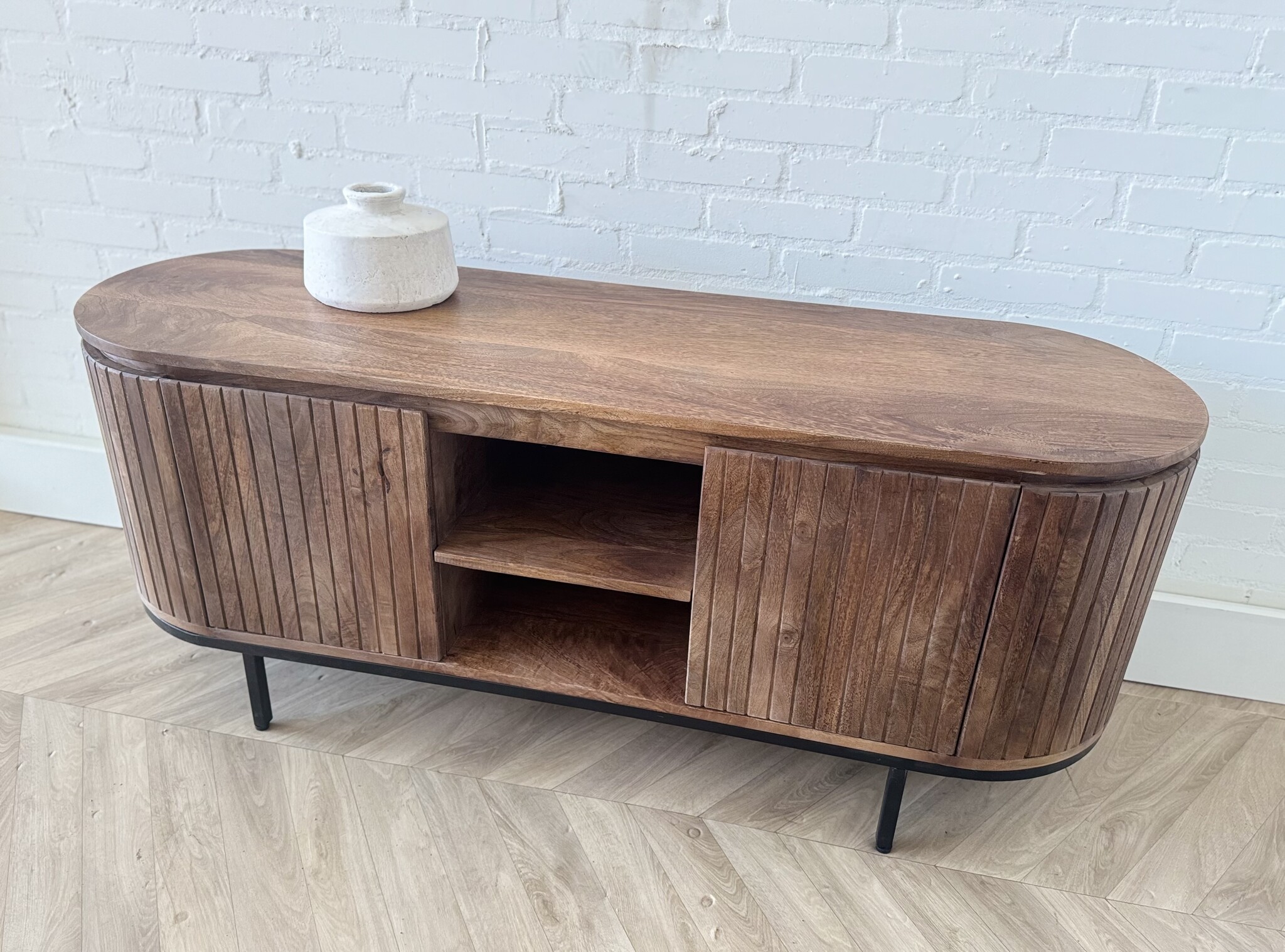 TV meubel Pedrera mangohout ribbel 140 cm - open vak - WK Home - WK Home