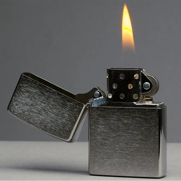 Zippo Zippo Regular Chrome Brushed