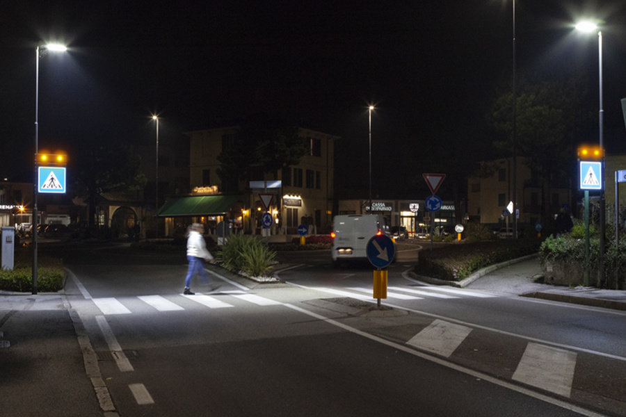 Classic LED Pedestrian Crossing System - Traffic Safety Systems