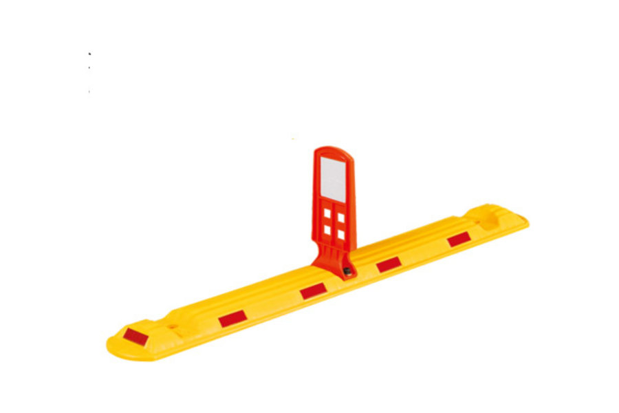 Lane divider long with flexible beacon for safe traffic guidance ...