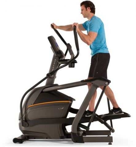 Matrix E50 - XR Elliptical Crosstrainer - NiemanSports