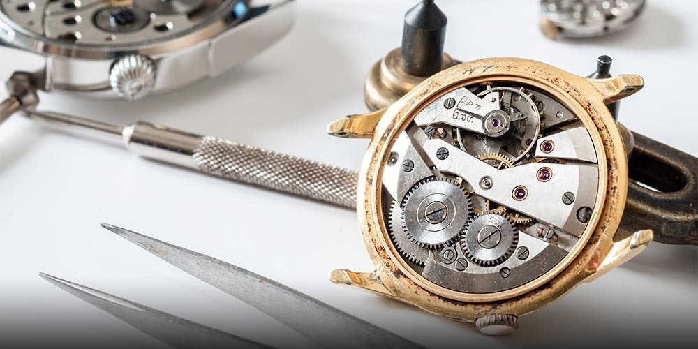 Quartz, Automatic of Smart? - JamesWatch.nl