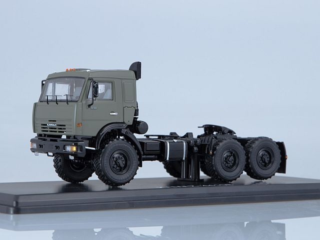 Art-Toys - KAMAZ 44108 6x6 TRACTOR