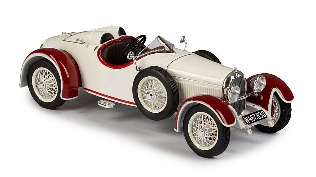 Art-Toys - Austro Daimler ADR8(1929)Torpedo Roadster(Before restoration ...