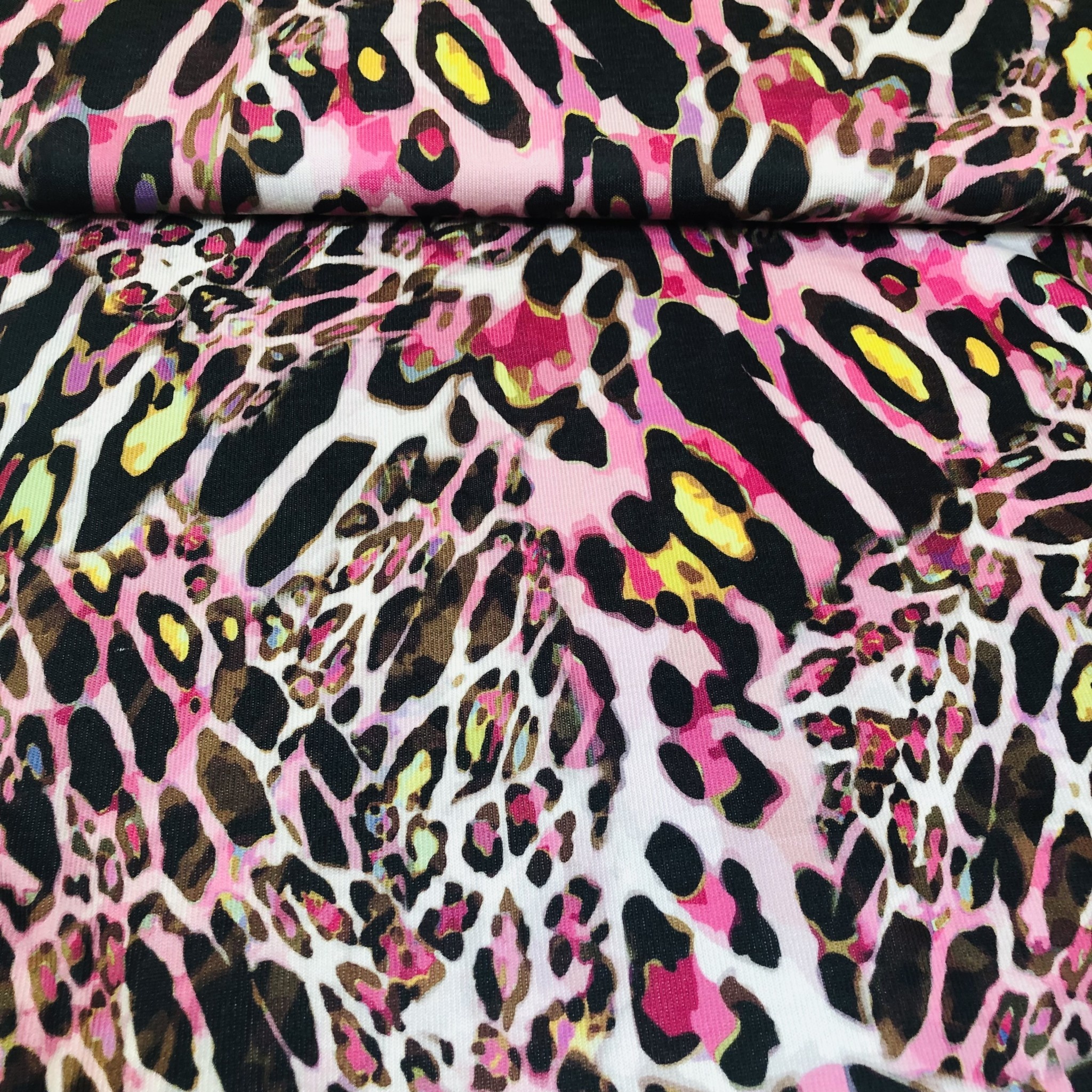 Breisel Jungle Fuchsia - Bobby Sewing