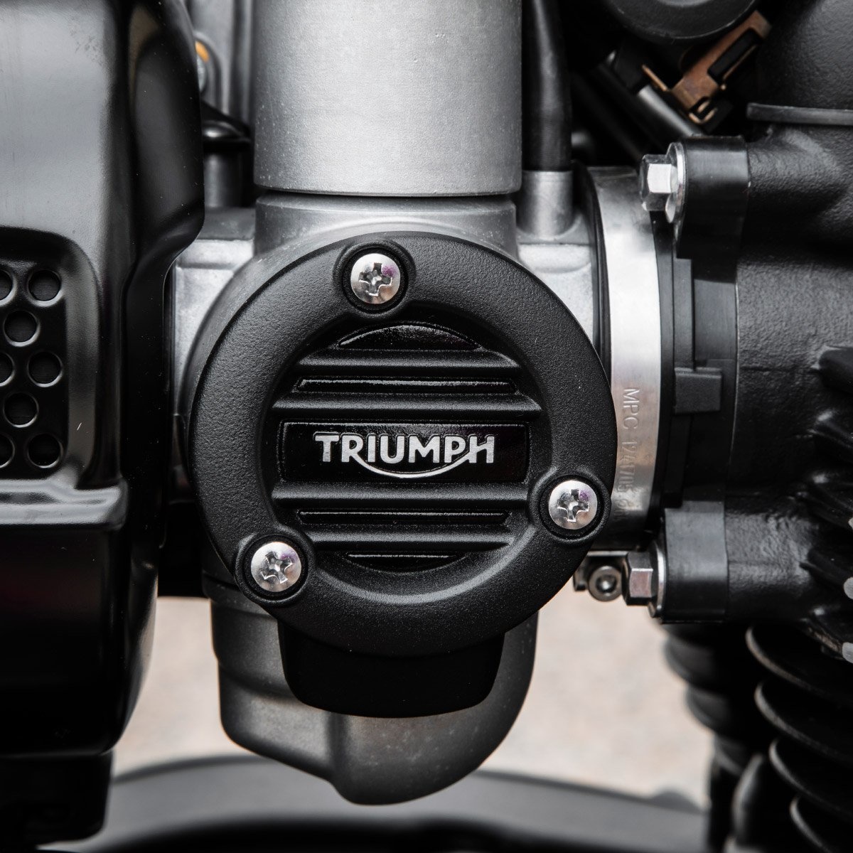 Dark TPS Cover - Ribbed - Motorcentrum Bruurs