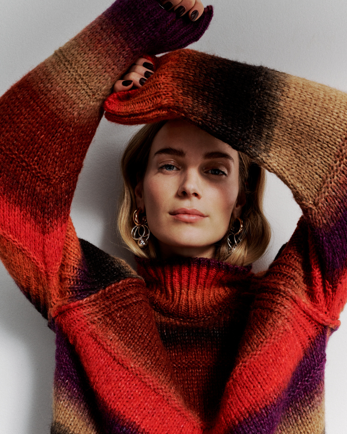 MOLIIN Sweater Buy Now! - 13 doors