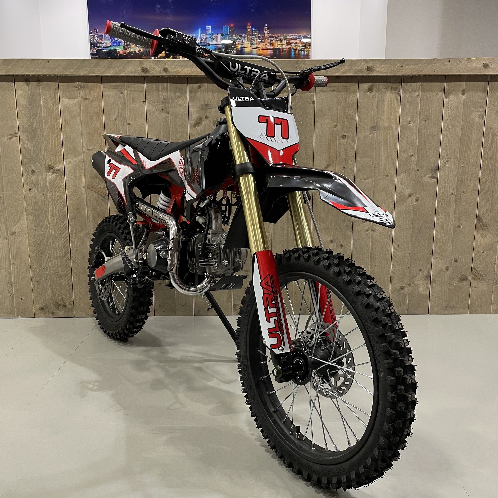 Rode Crosser 125cc | 4-takt | De Krachtigste in zijn soort - CarKiddo