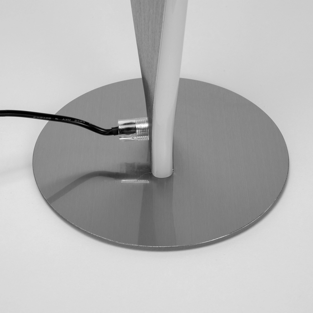 Gedraaide design tafellamp Rizar - satijn nikkel - LumenXL.nl