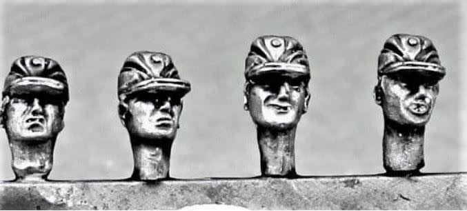 British 'Crap Hat' Heads (BAOR21) - www.tabletopper.nl