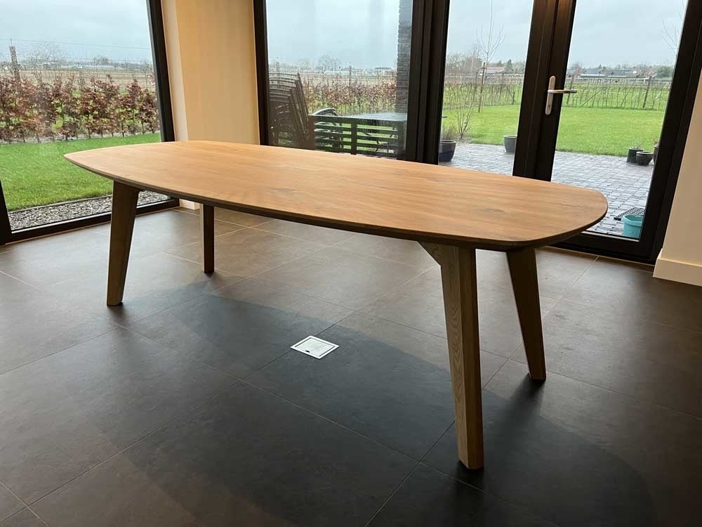 Deens ovale eettafel voor 6 personen - Houtentafelshop.nl