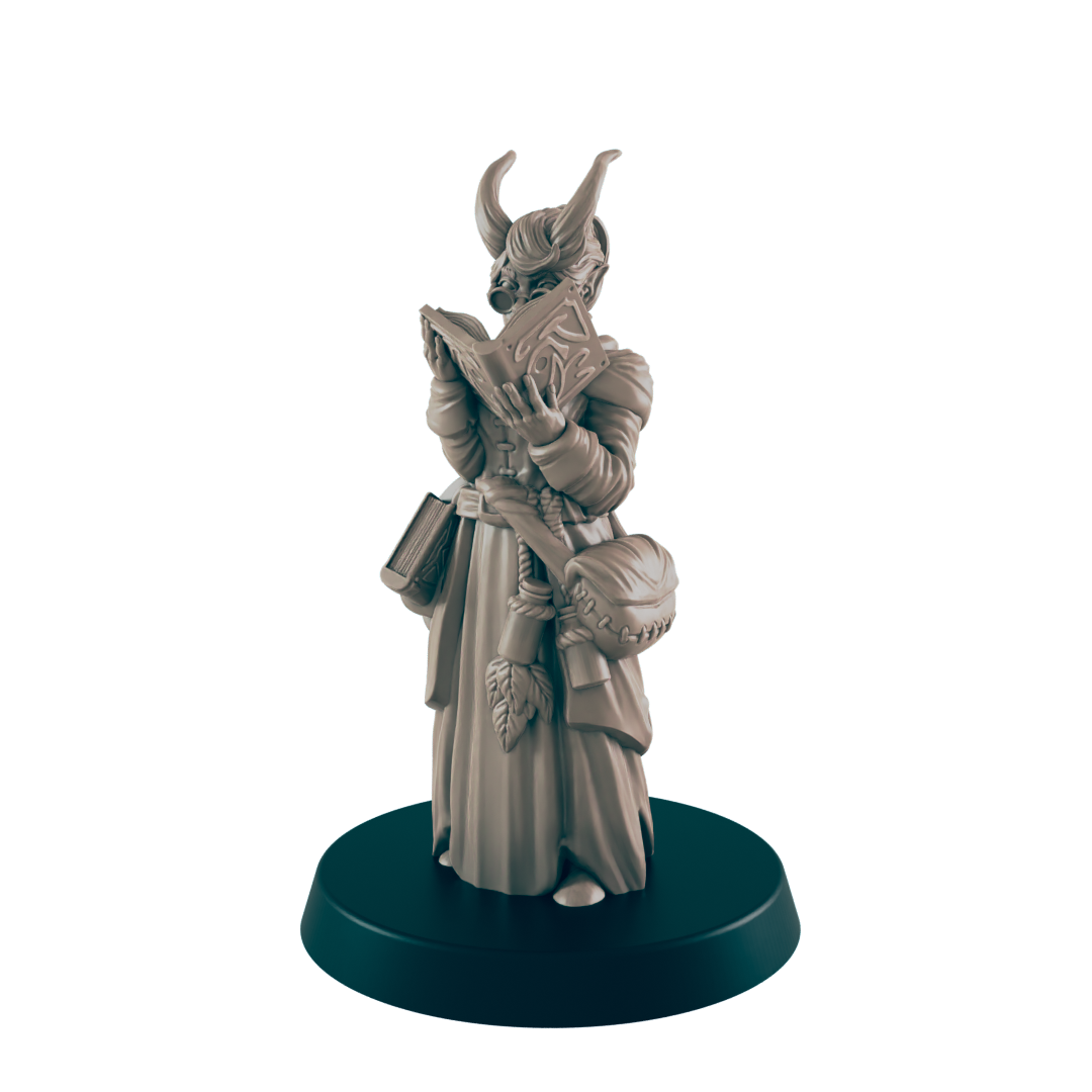 3D Printed Miniature - Demonkin Female Scholar - Everyday Folk - Demo-Spel