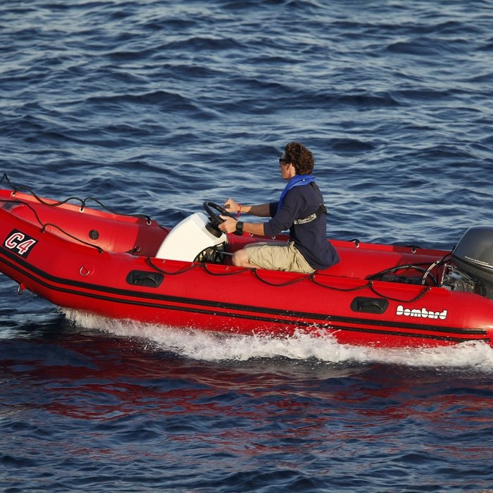 Bombard Commando C4 – Foldable Inflatable Boat 4.30 m | Order Now!