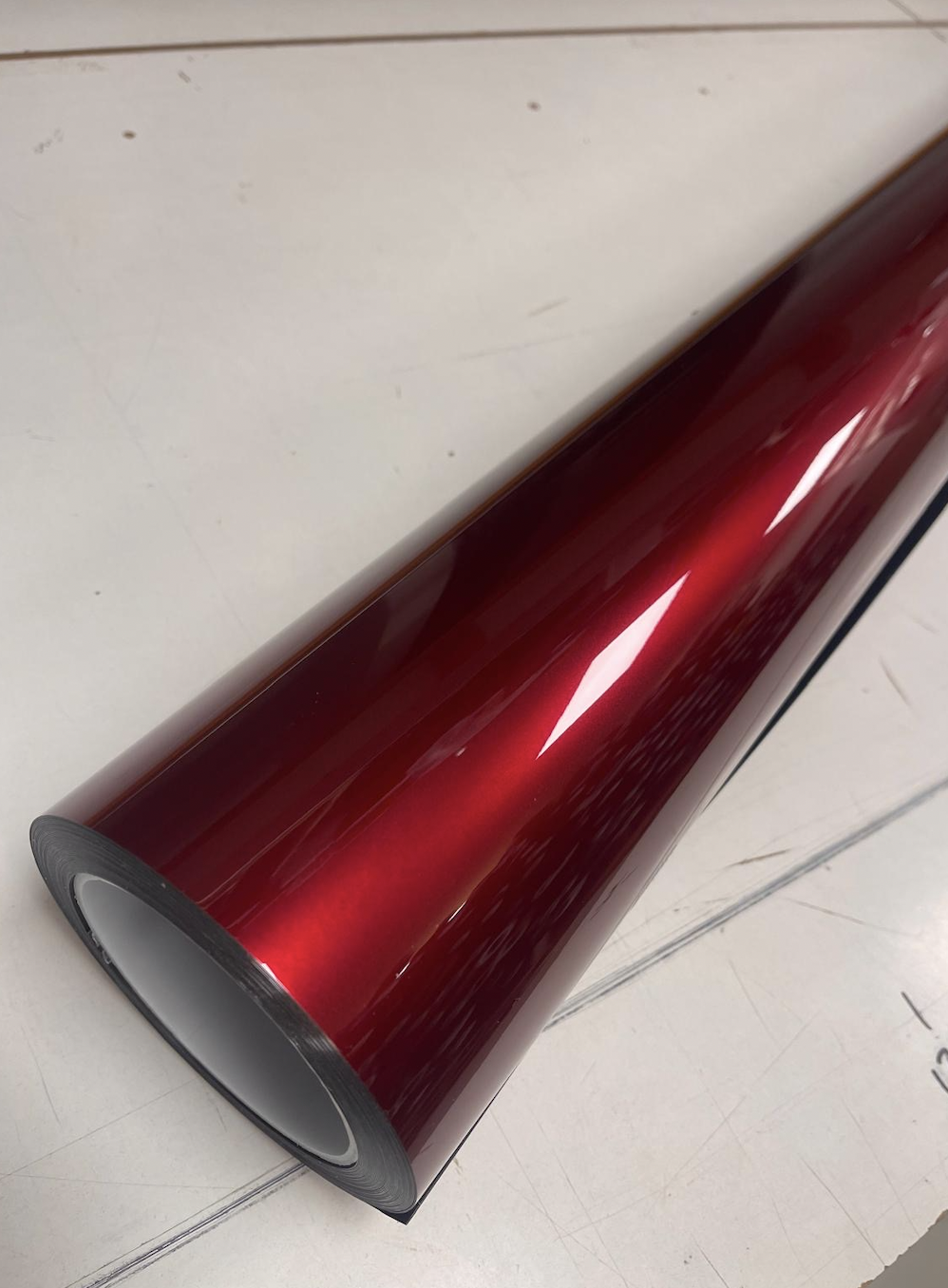 GLANS METALLIC VENOM RED WRAPFOLIE – Luxe Autowrap & Interieurfolie ...