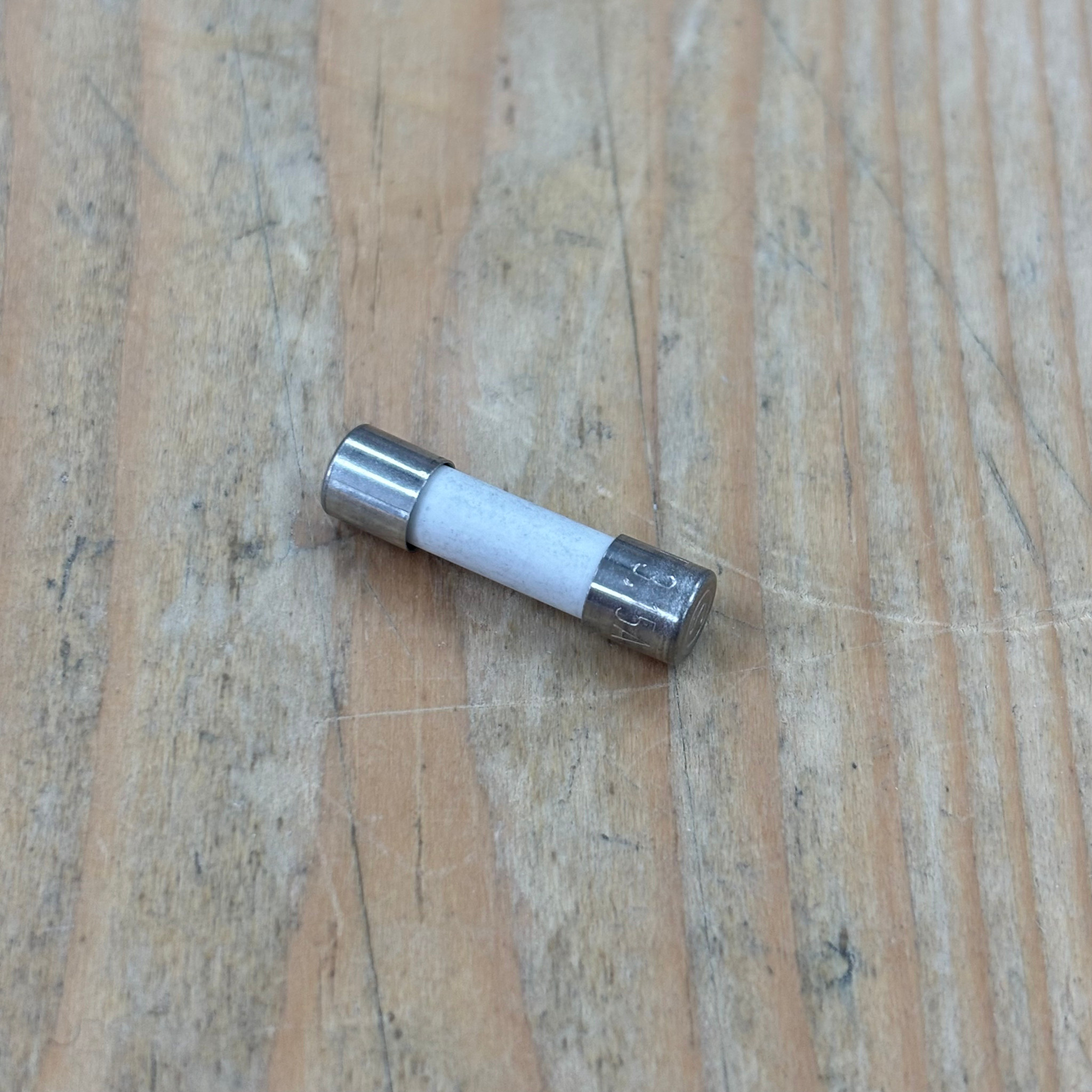 Ceramic Fuse 3.15A (Anti-surge) 20x5mm - Bluematchbox Potters Supplies Ltd