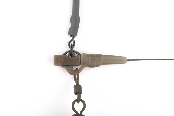 Pole Position CS Safety Lead Clip System - CarpCentral. - Das ...