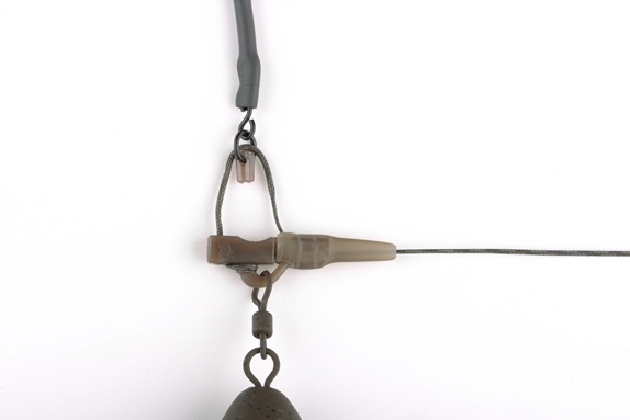 Pole Position CS Safety Lead Clip System - CarpCentral. - Das ...