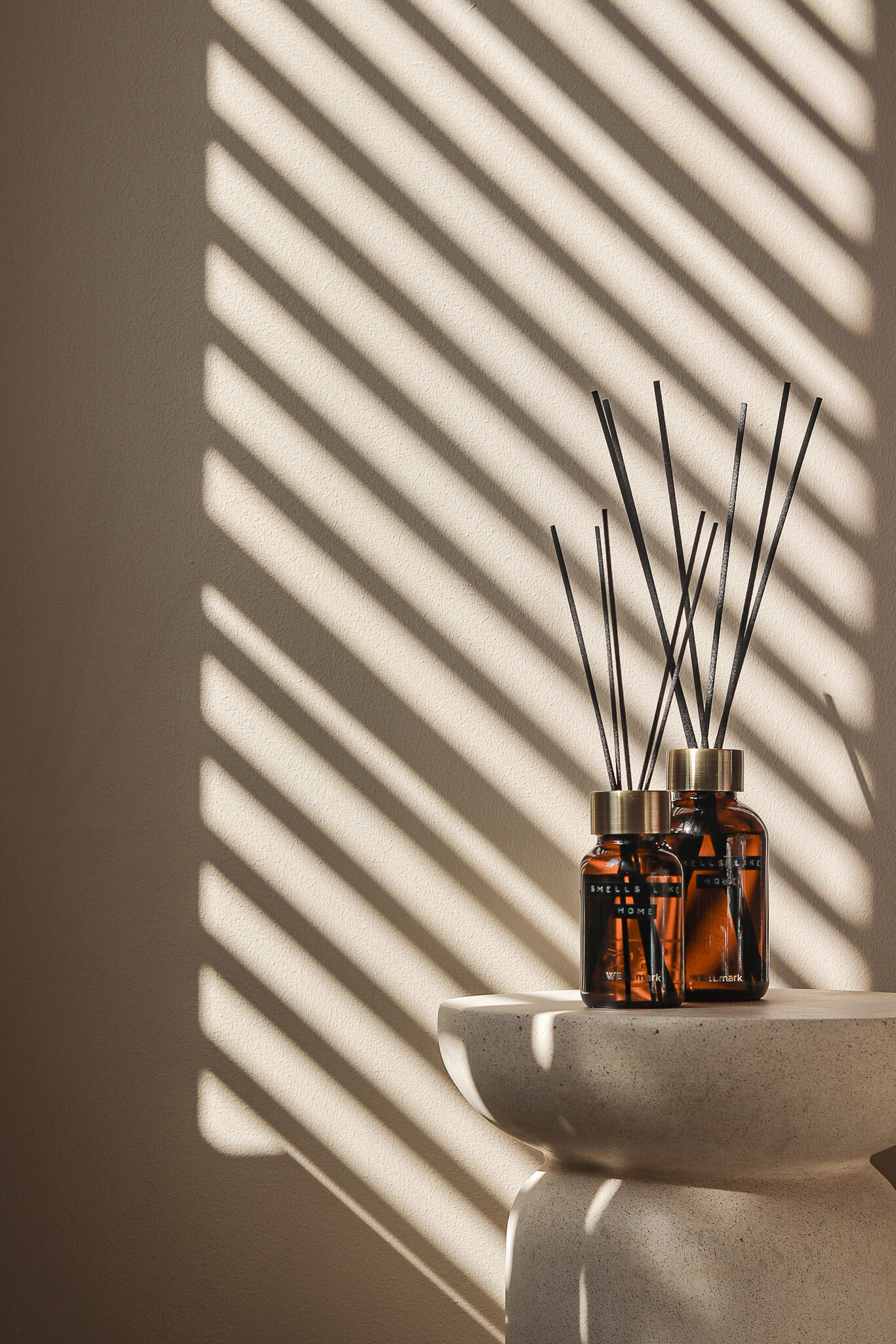 Reed diffusers - Cedarwood 200ml with Brass ring - Wellmark