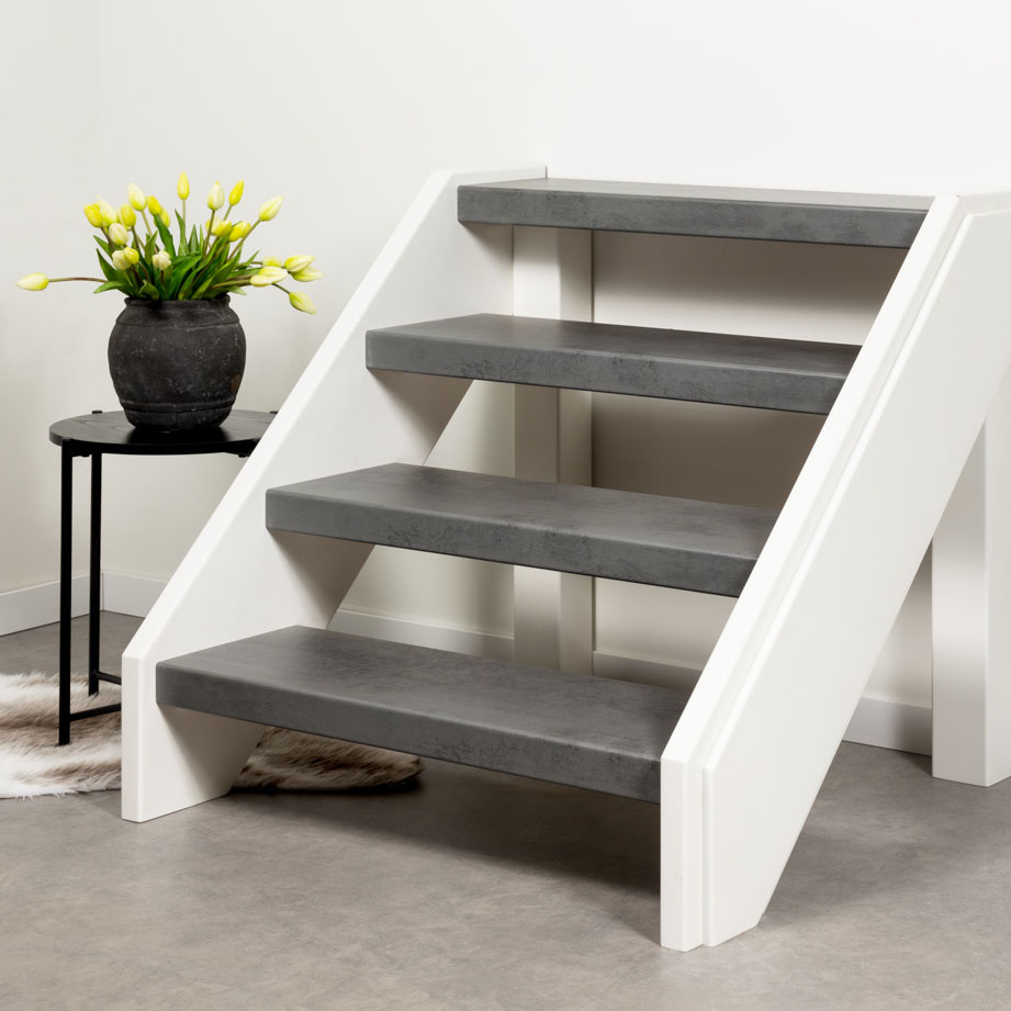 Betonlook traprenovatieset voor open trappen | Stairscompany ...