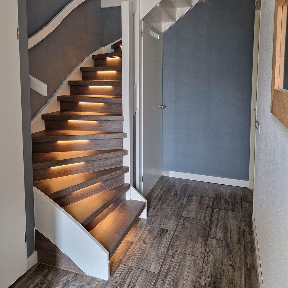 Doe-het-zelf set voor led trapverlichting | Warm wit | Stairscompany ...