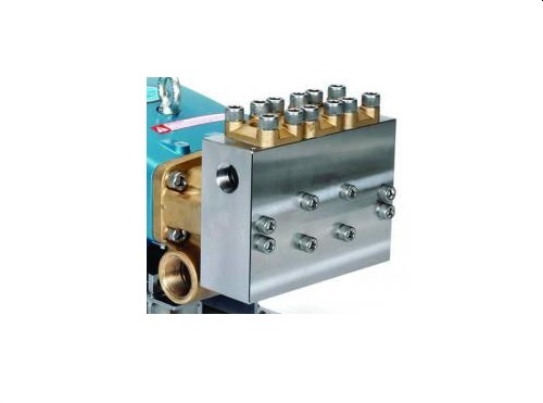 Cat Pumps - Pump head 3560 complete - CatPumps.nl