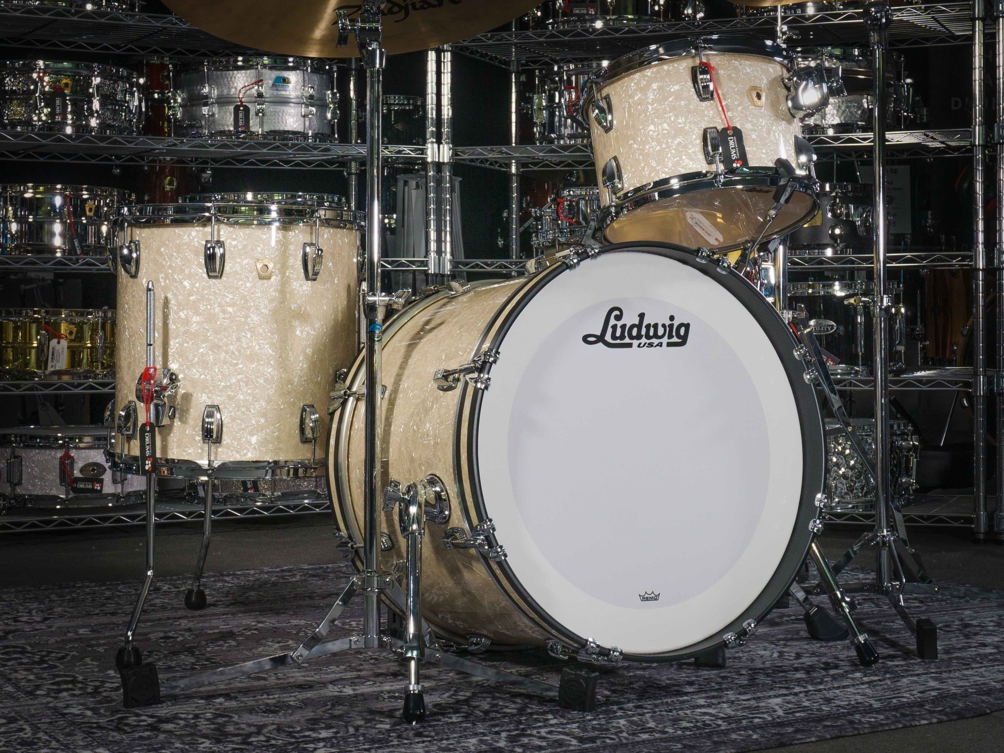Ludwig Classic Maple Drum Kit, Vintage White Marine Pearl | Graham Rus ...