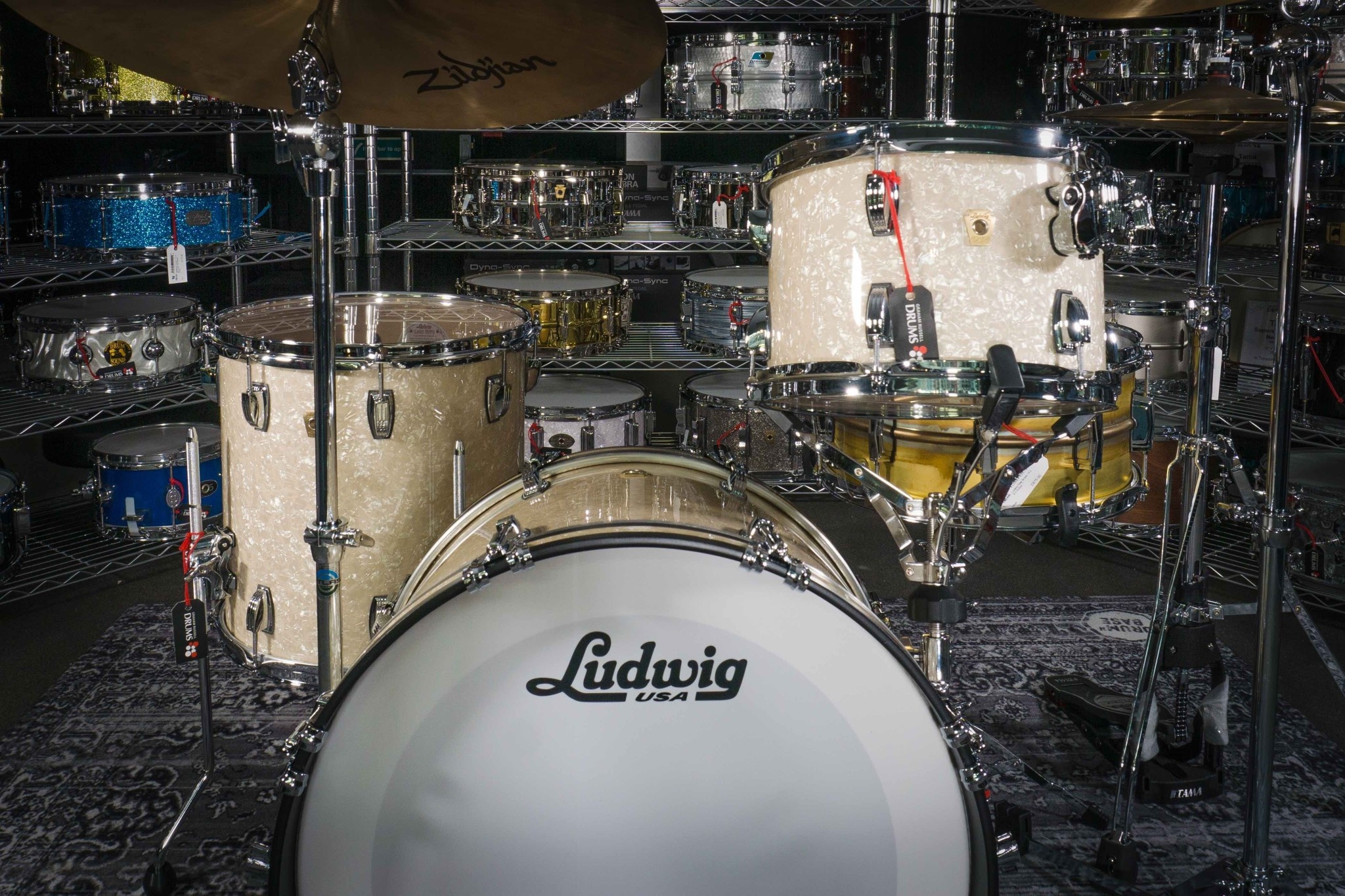 Ludwig Classic Maple Drum Kit, Vintage White Marine Pearl | Graham Rus ...