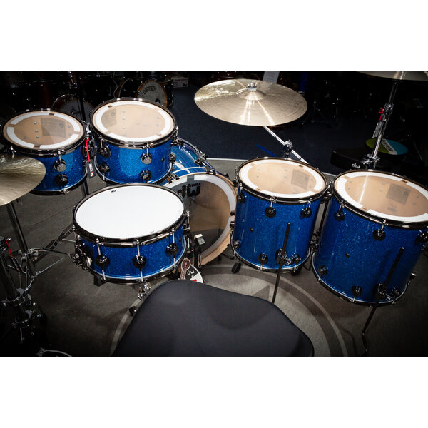 DW Collectors 22" Maple SSC Kit, Blue Glass | Graham Russell Drums ...