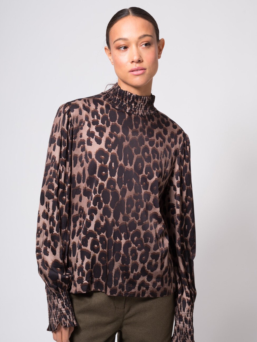 Dutchess - Dutch contemporary clothing brand - Dutchess - Shop