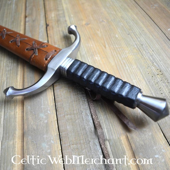 Renaissance ear dagger - CelticWebMerchant.com