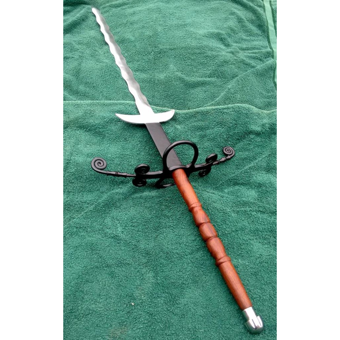 Flamberge with wooden grip - CelticWebMerchant.com