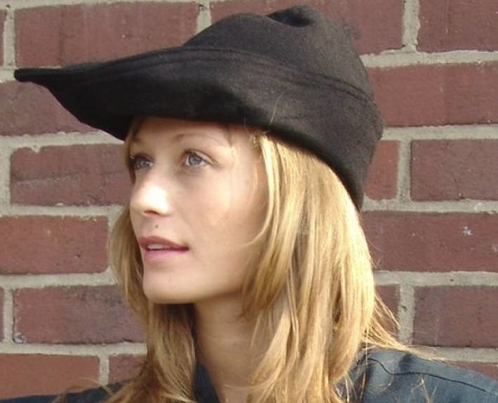 Leonardo Carbone Robin hood, læder, sort - CelticWebMerchant.com