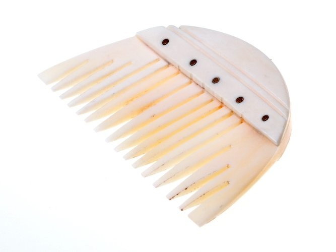 Germanic semicircular comb - CelticWebMerchant.com